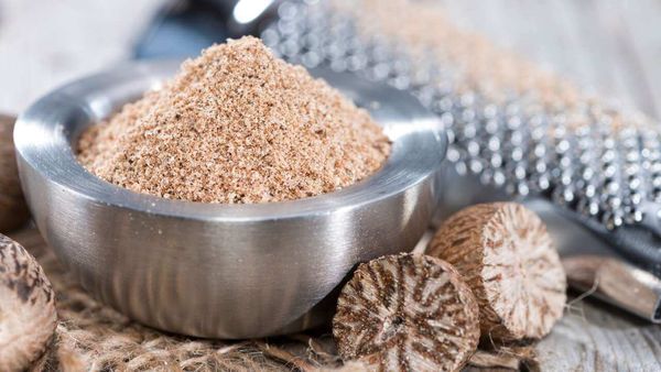 Secrets from the Spice Rack: The Benefits of Nutmeg on Skin